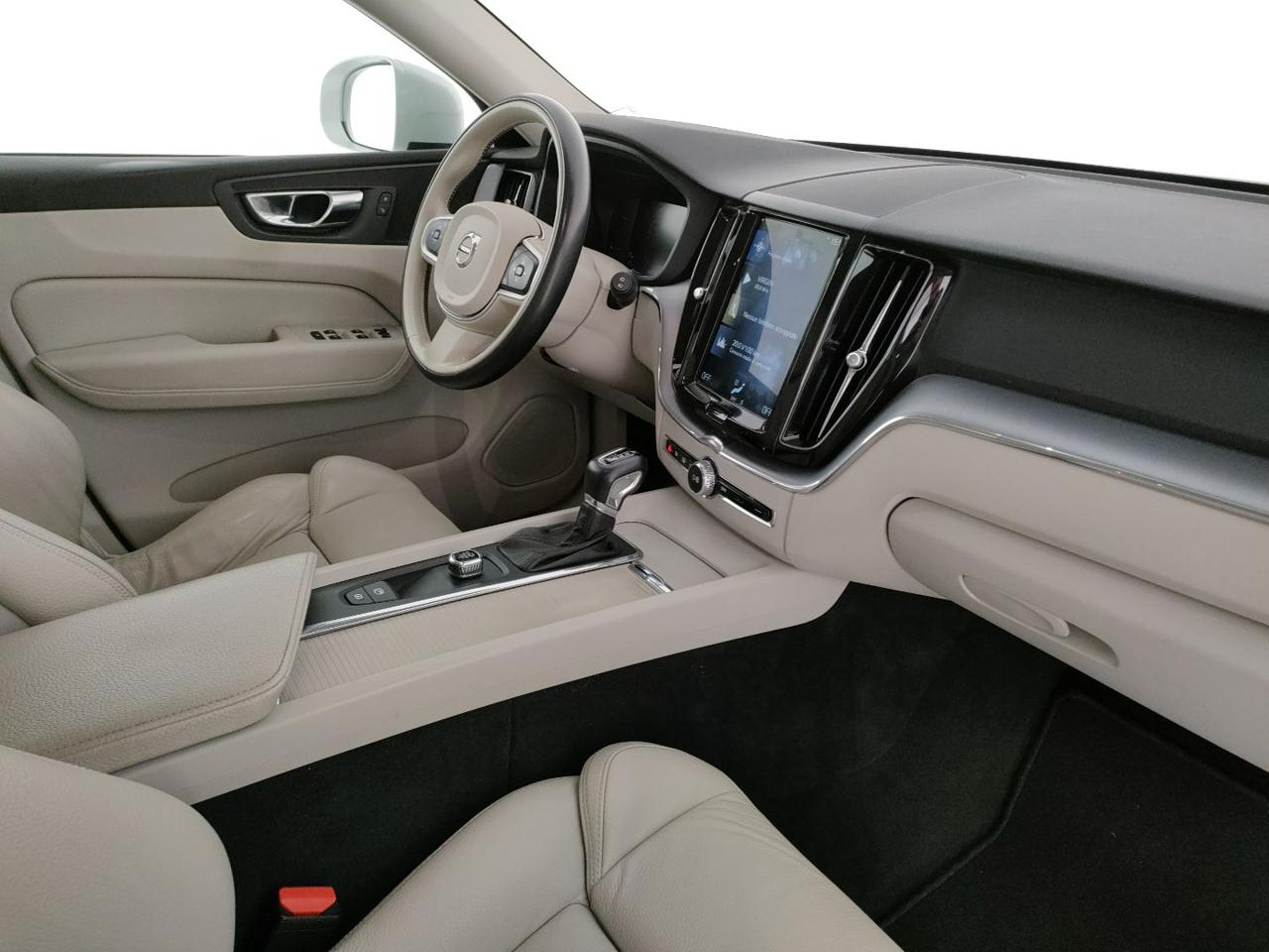 Acquista online VOLVO XC60