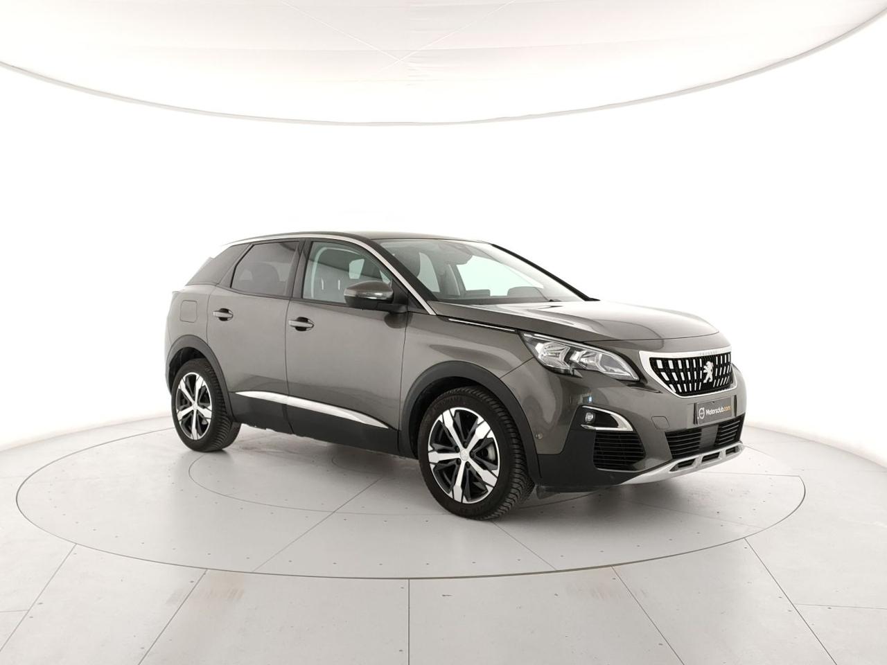 Acquista online PEUGEOT 3008