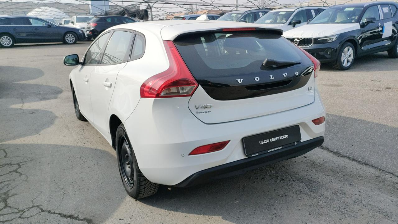 Acquista online VOLVO V40