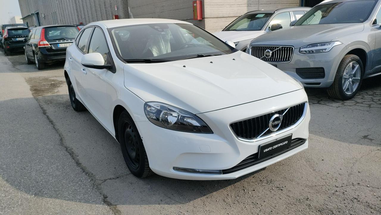 Acquista online VOLVO V40